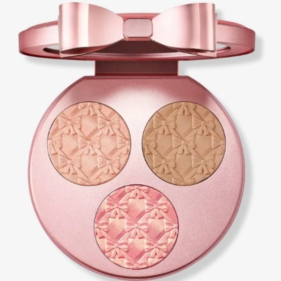 MAC Cosmetics | Makeup | Mac Effervescence Extra Dimension Face Compact ...